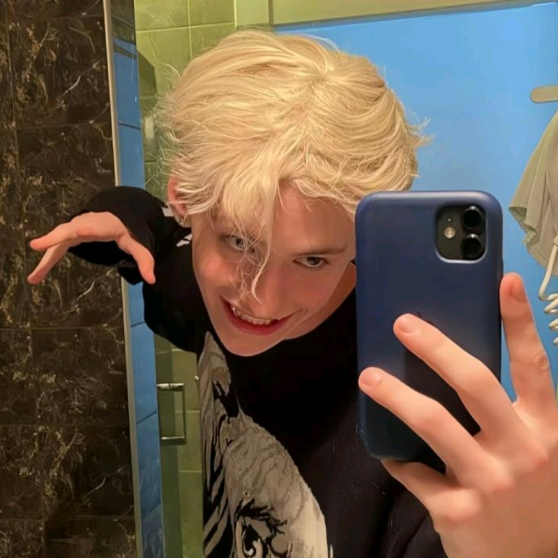 风雪压我两三年两眼一闭我长眠的个人空间_大神