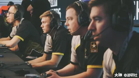 你在COD里碰到的玩家，可能真的是美国特种部队的成员_大神