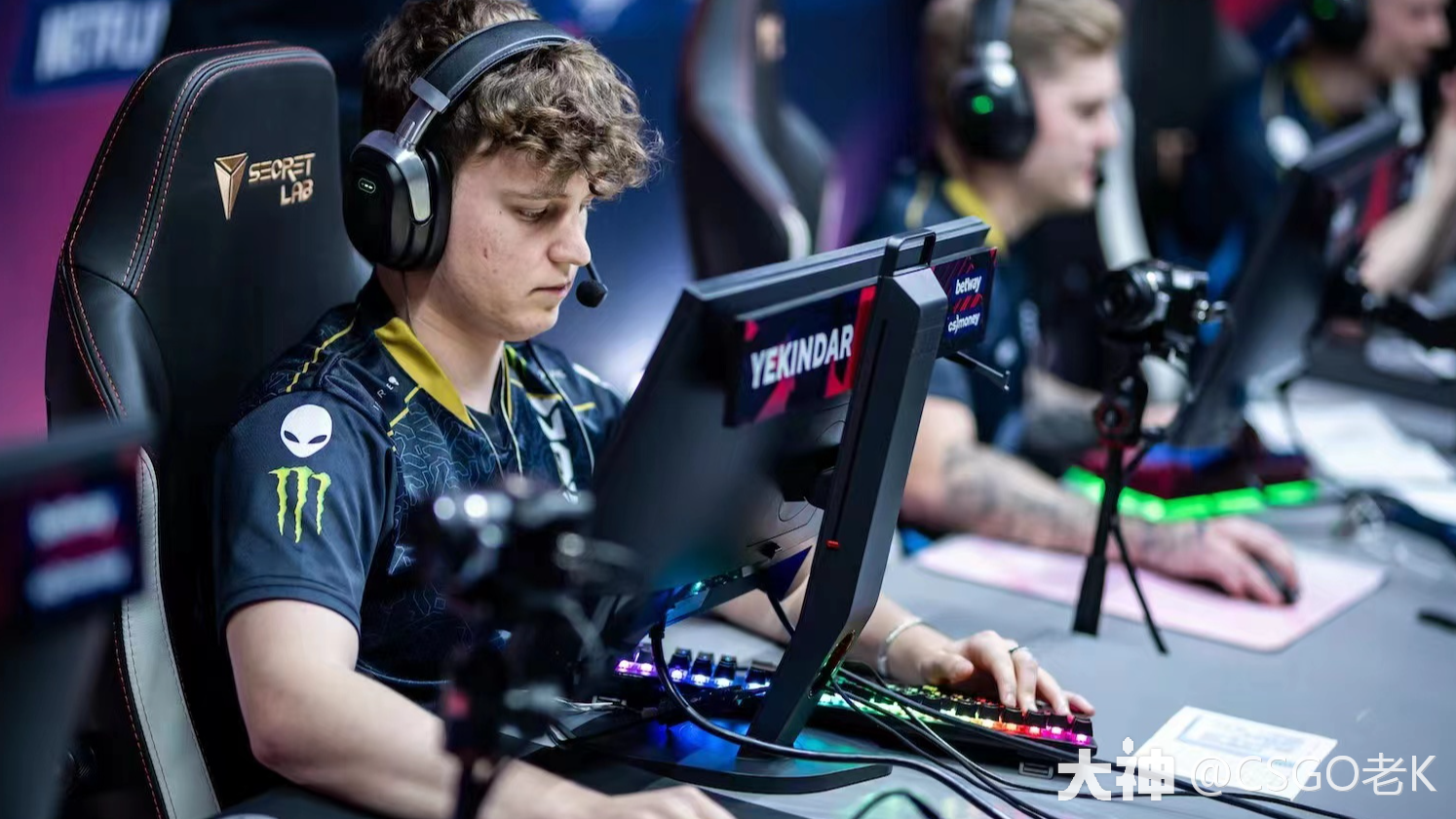 BLAST 秋决：双核驱动！ Liquid 2-0战胜G2_CSGO | 大神