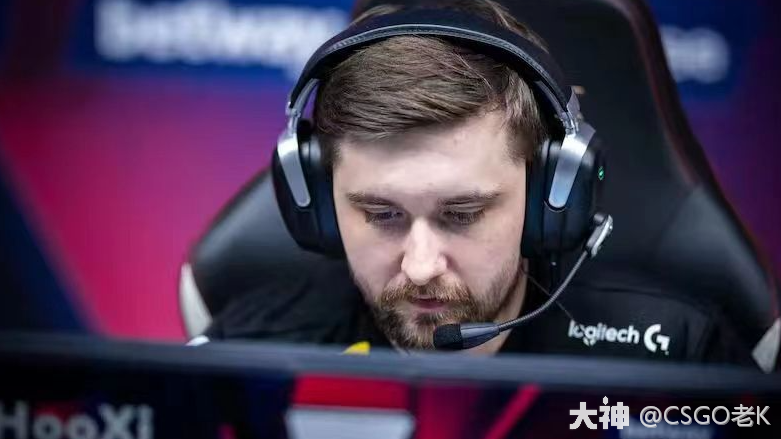 HooXi 父亲不幸离世，选手本人表示将 坚持比赛_CSGO | 大神