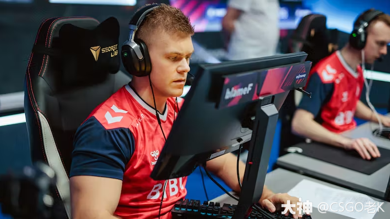 BLAST春季小组赛：双核带飞！Astralis2-1战胜NiP_CSGO | 大神