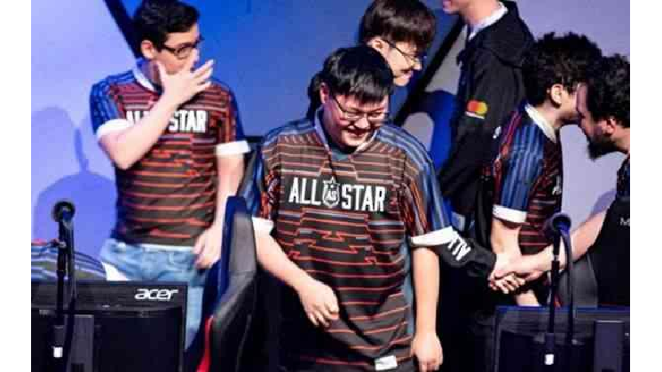 Uzi全明星采访：我不会因为S8退役，我期待自己不再是无冕之王！_大神